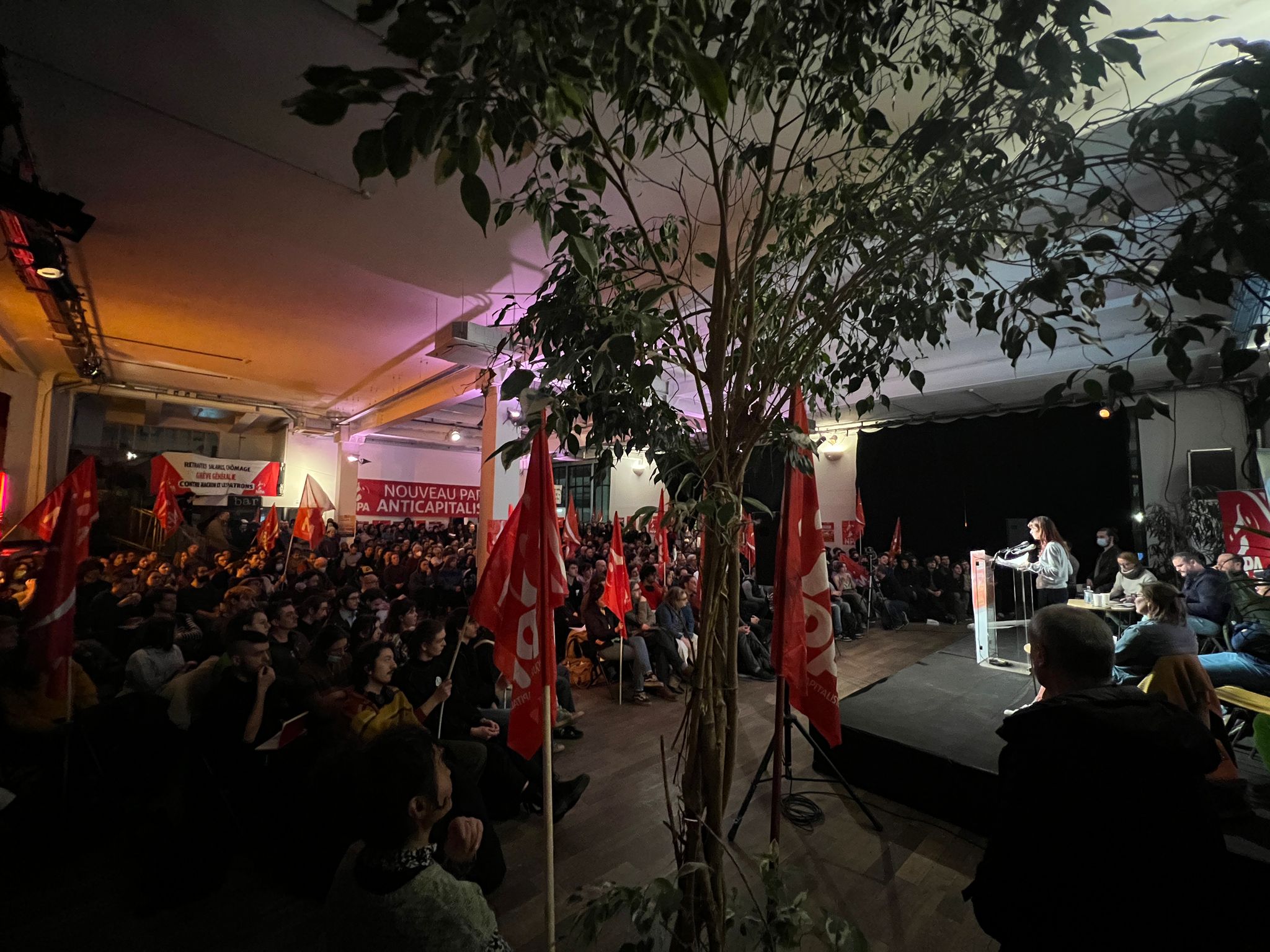 Meeting du NPA le 8 février à Paris (vidéos et transcription de trois ...